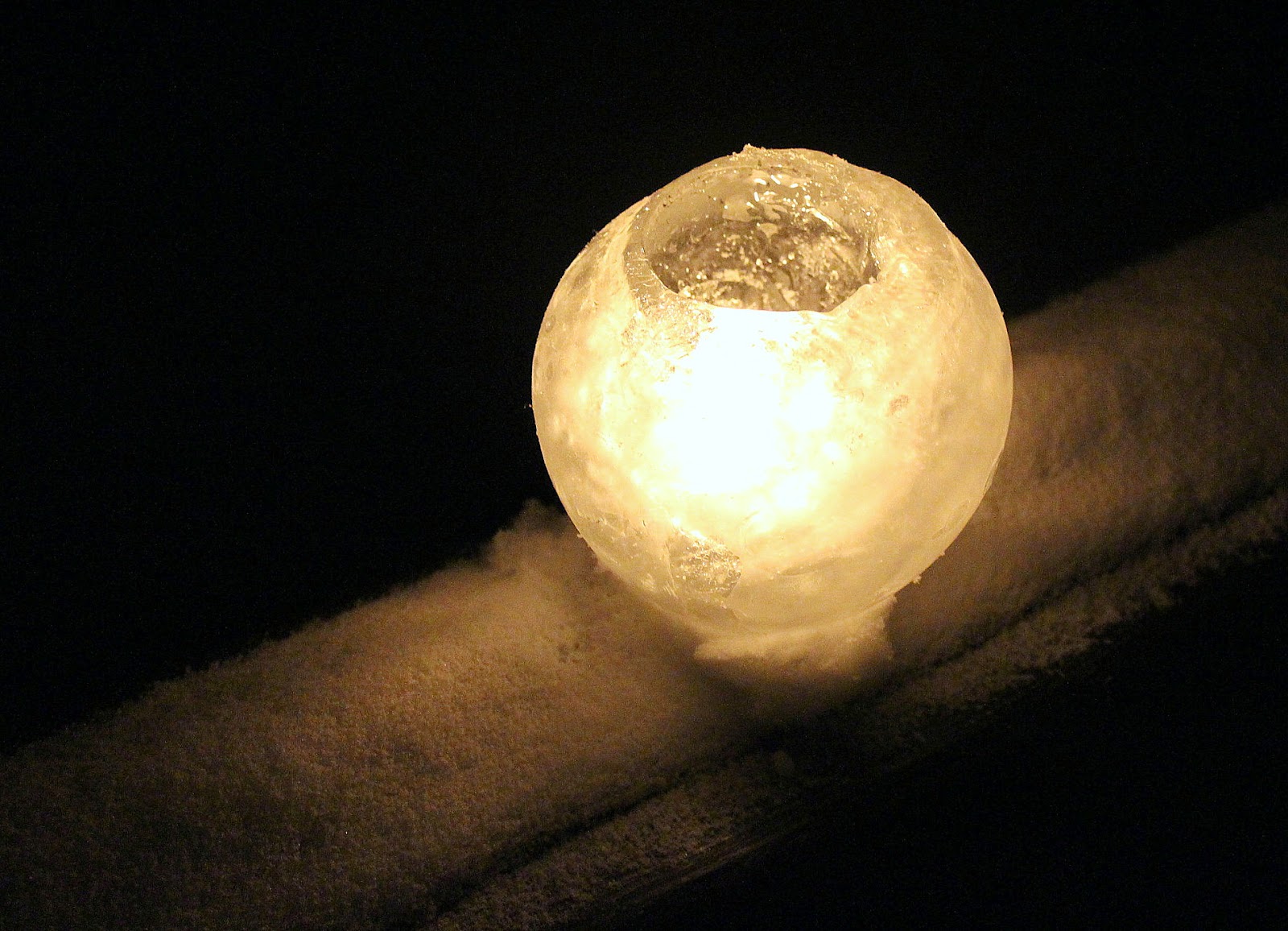 DIY Ice Globes